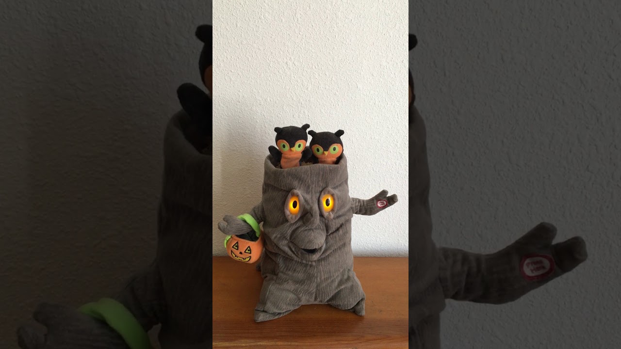 Hallmark Halloween Singing Spooky Tree Owls Animated Dancing - YouTube