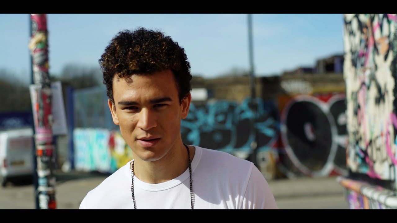 Christopher Haul - Something's Changed - YouTube