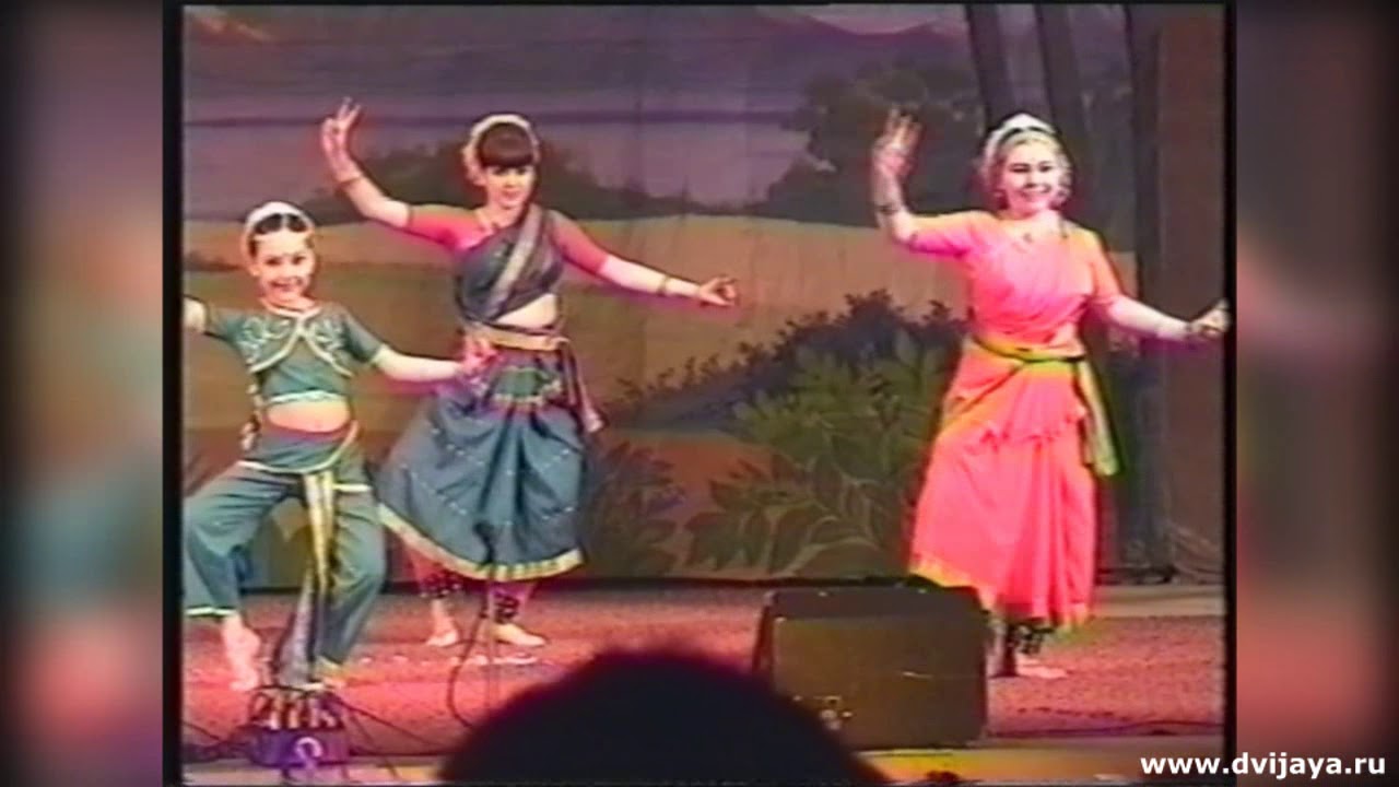 Dance Puja by Shanti - Kuchipudi style - Танец Пуджа в стиле Кучипуди ...