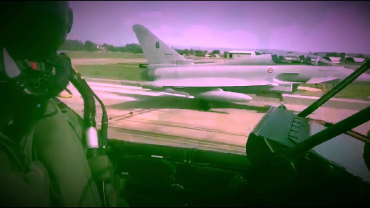 EUROFIGHTER TYPHOON FORMATION TAKEOFF - Cockpit View - YouTube
