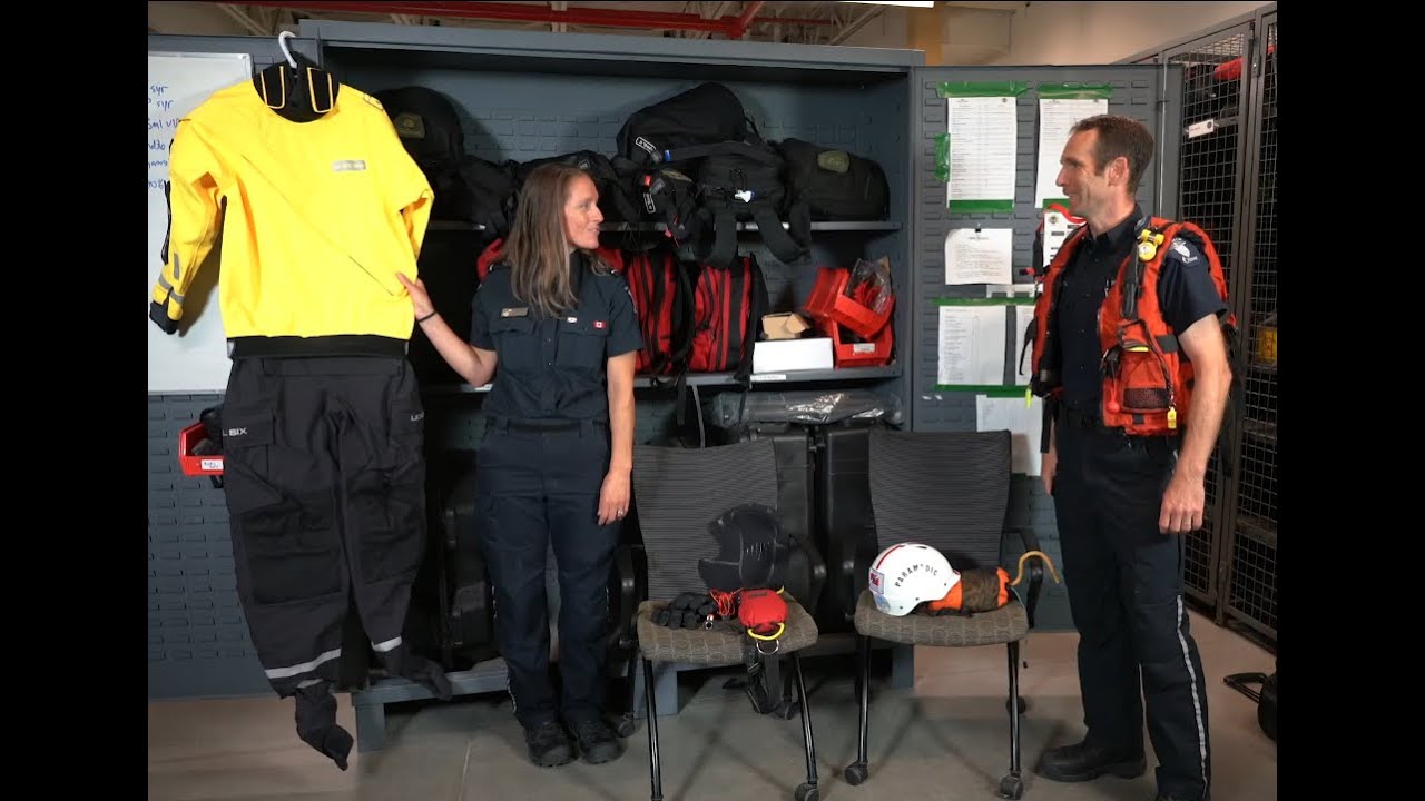 Paramedic Marine Unit ~ Unité paramédic marine - YouTube