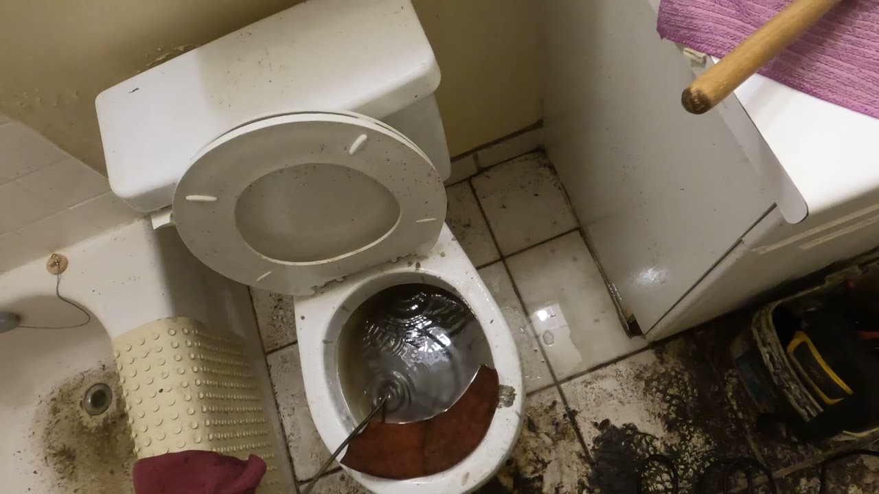 nasty toilet filthy tub disgusting floor - YouTube