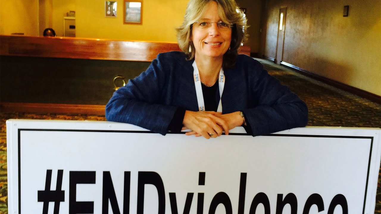 Prof Catherine Ward wins the 2020 Alan Pifer Award - YouTube