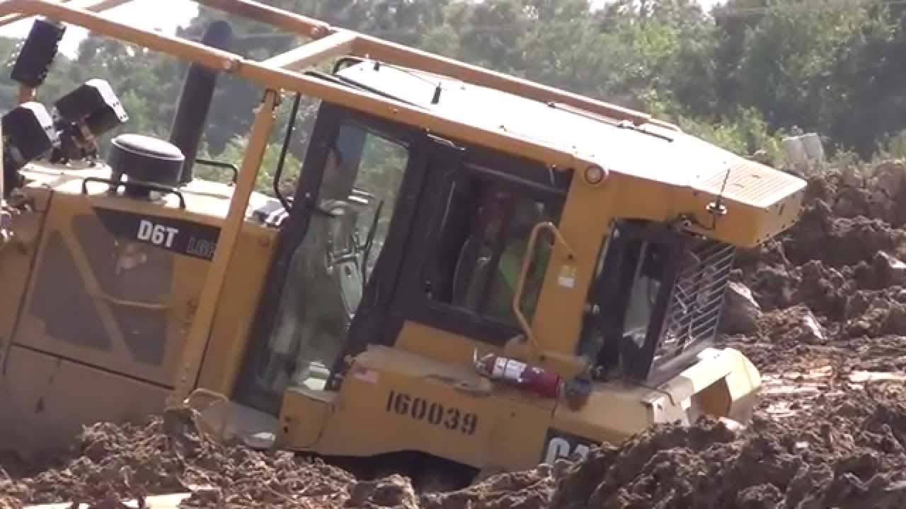 CATERPILLAR D6T Bulldozer Stuck In Aurora,NC. - YouTube