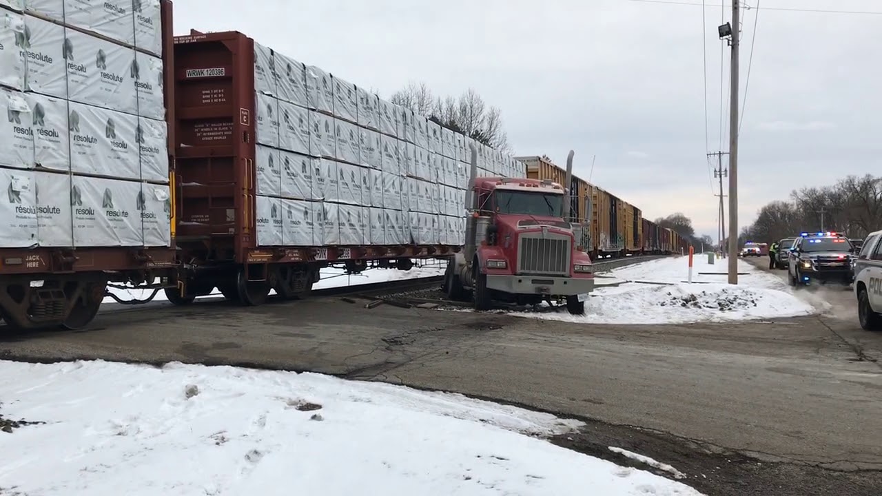 Train vs semi in Portage, no injuries - YouTube