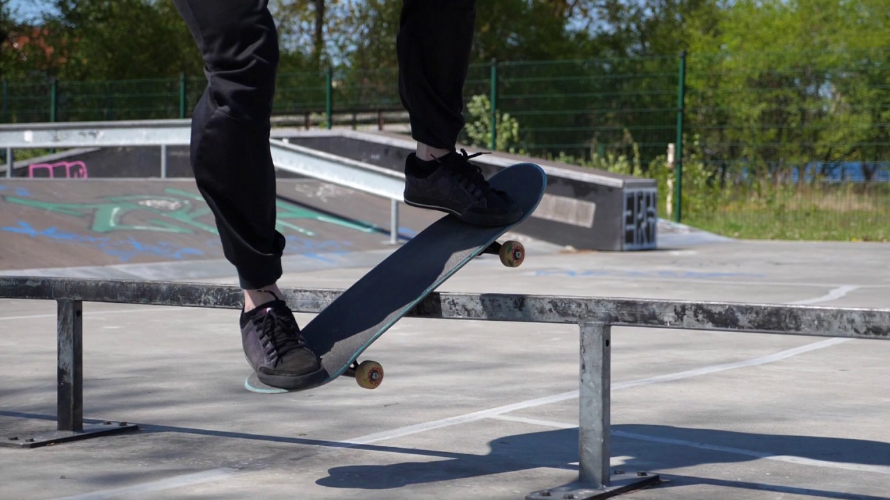 How to FS Boardslide - Slowmo 180 FPS - YouTube