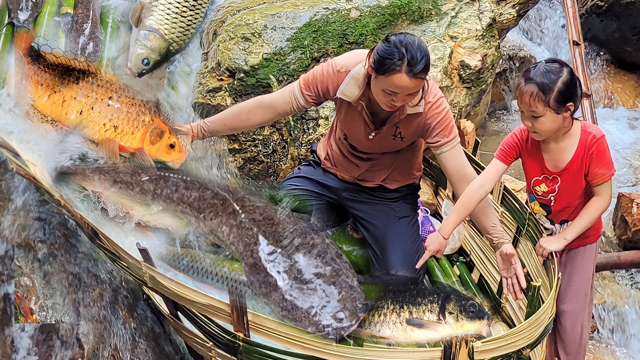 Natural fish catching skills of mother and daughter: Ly Son Ca - YouTube