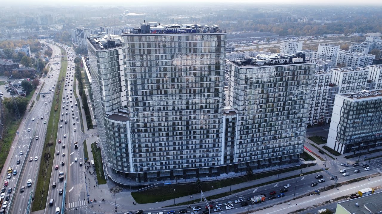 [4K] Bliska Wola Tower oraz osiedle Bliska Wola, Wola, Warszawa - YouTube