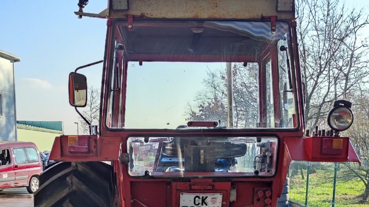 Imt - 587 - montaža novih Cultor 18.4.30 guma - YouTube