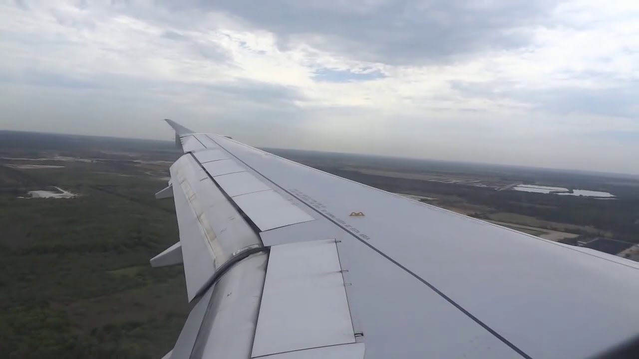 JetBlue Airways | Landing at Austin-Bergstrom International Airport in ...