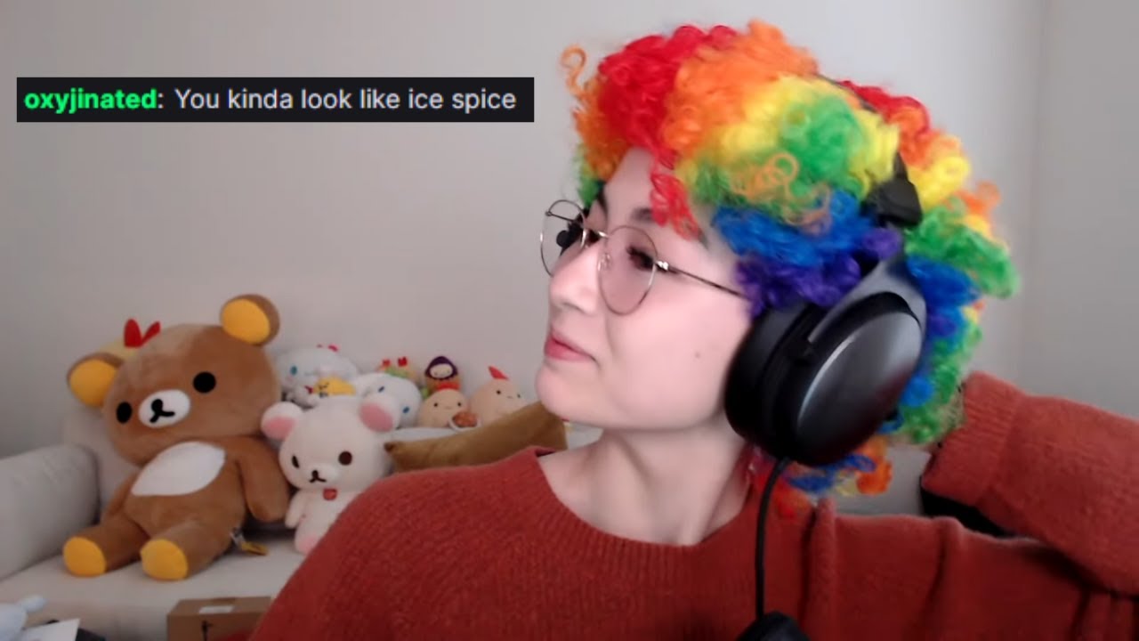 Kyedae Tries CLOWN WIG & Looks Like ICE SPICE.. - YouTube