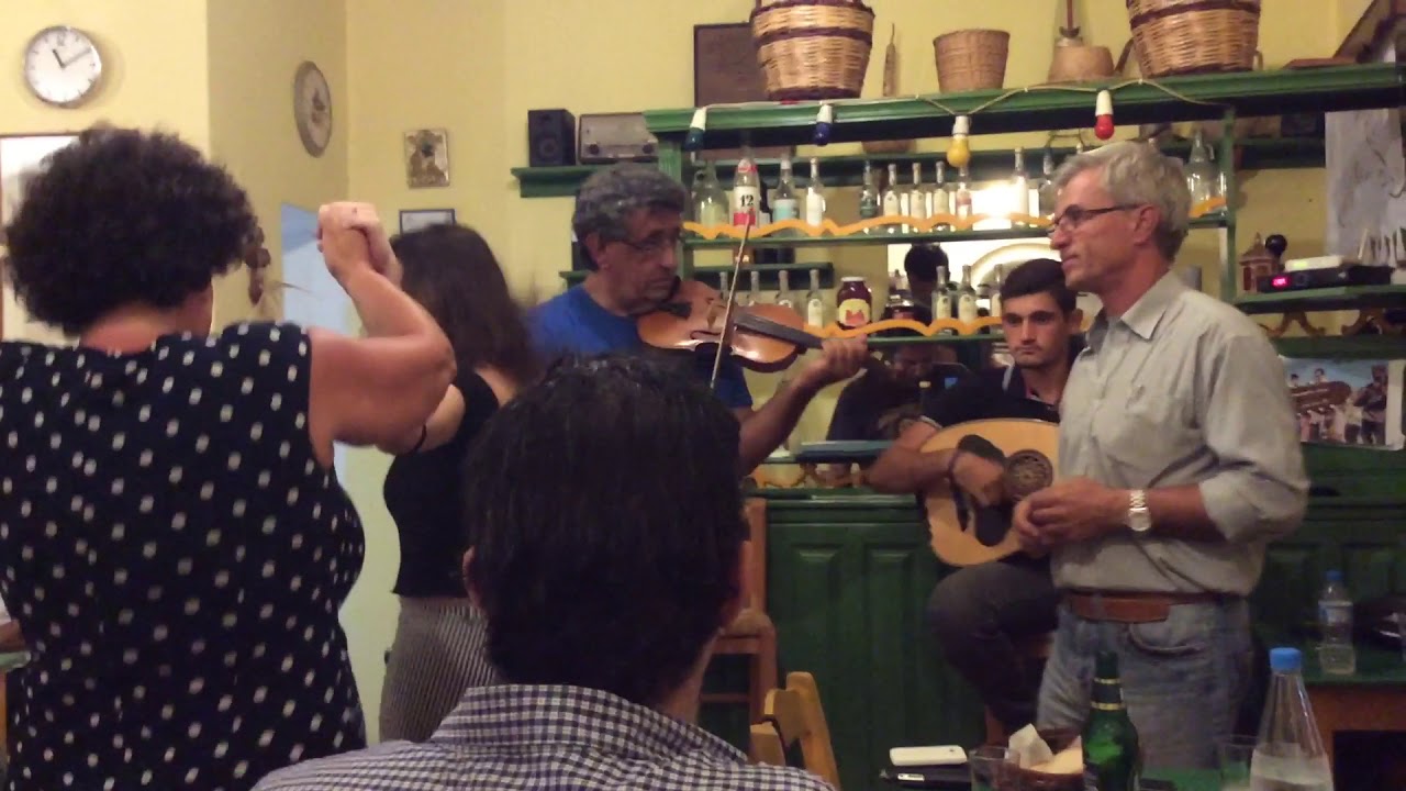 Γλέντι στην Αμοργό. Αργαλειός/Η Γερακίνα - YouTube