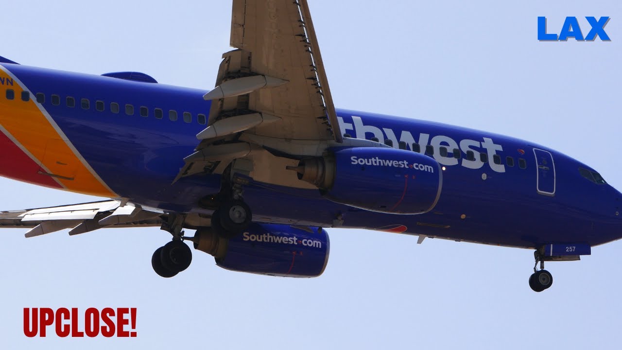 LAX Airport Plane Spotting North RWY - YouTube