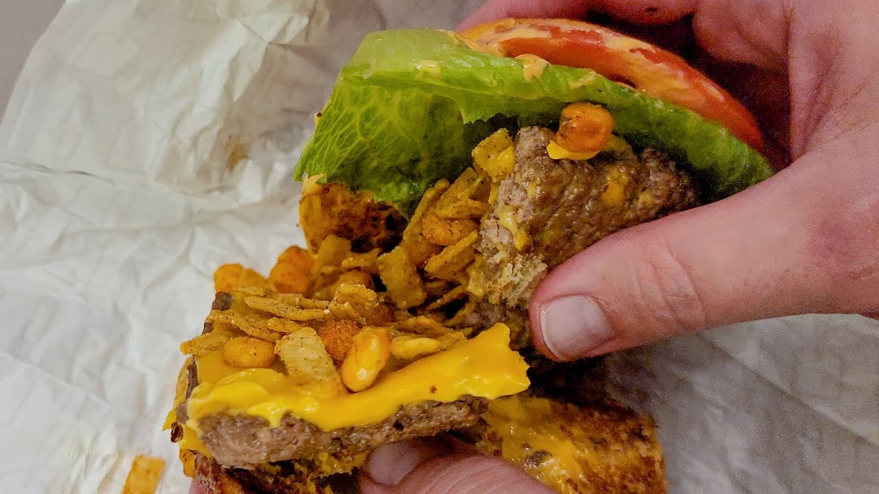 Wendy's Loaded Nacho Cheeseburger Review - YouTube