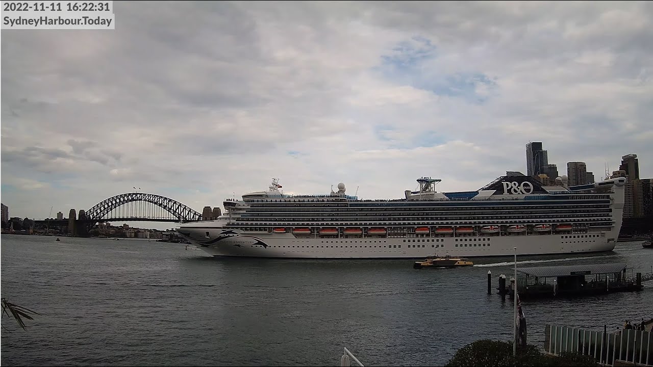 P&O Pacific Adventure leaves beautiful harbour. This is Sydney Harbour ...
