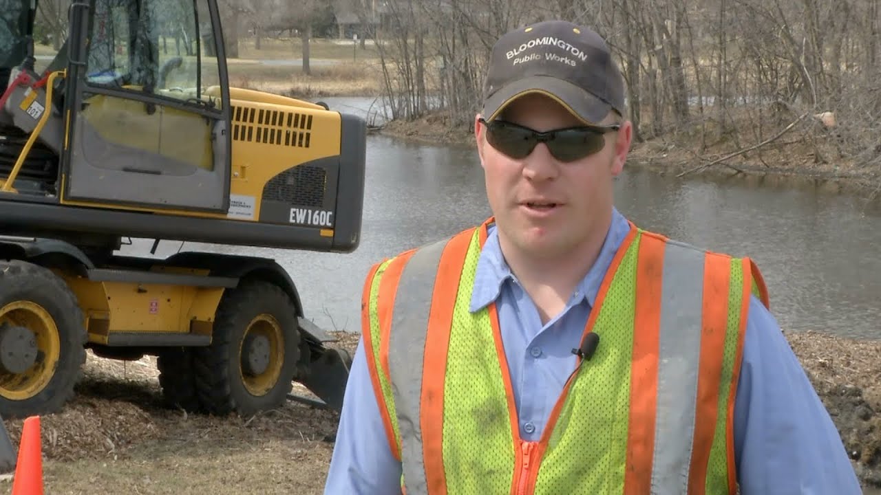 Meet a Volunteer Firefighter – Chad Bauer - YouTube