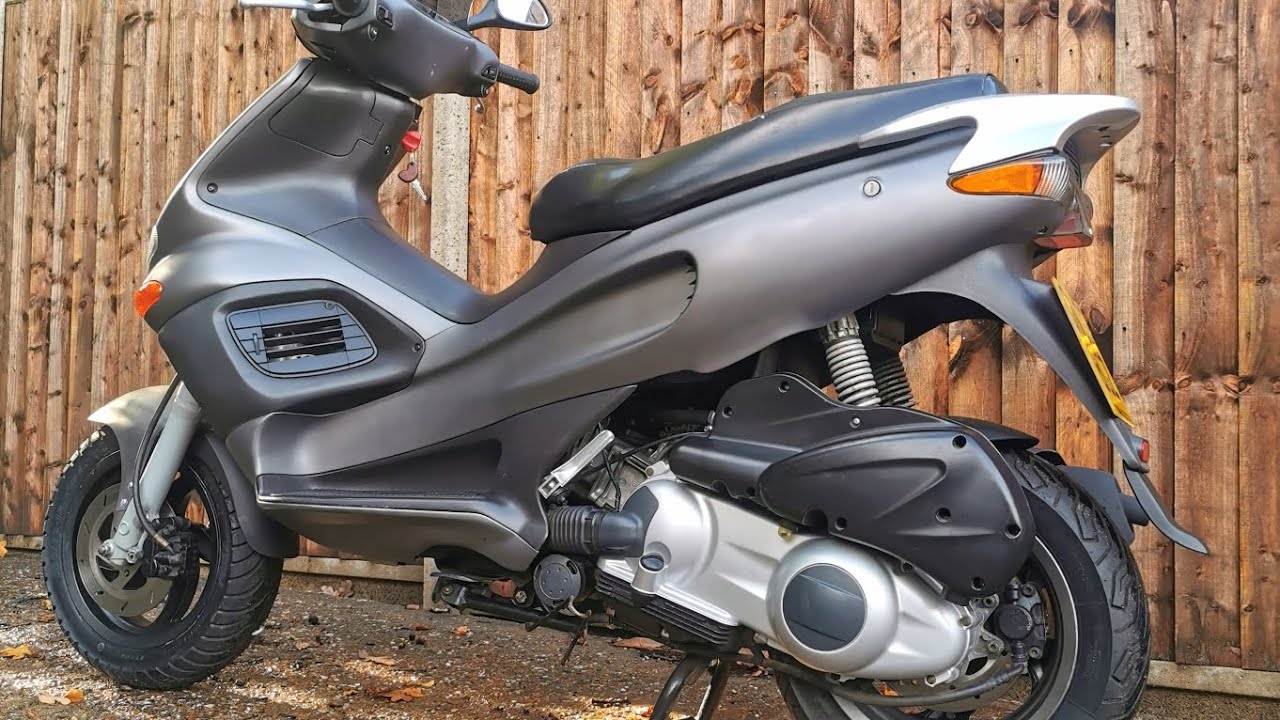 Gilera Runner VXR 200 2003 - YouTube