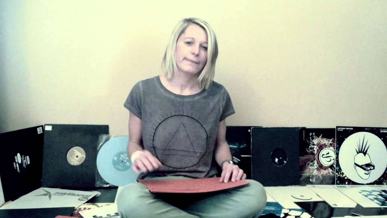 never stop raving: MAYDAY fragt, Klaudia Gawlas antwortet - YouTube