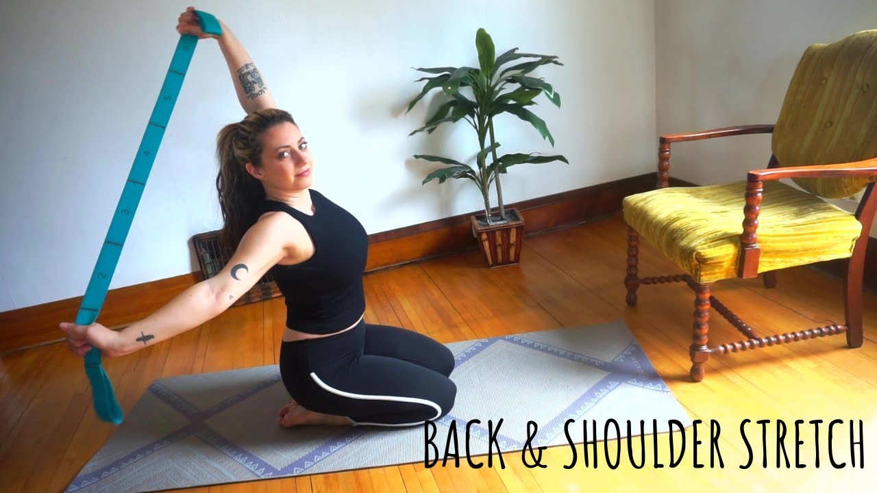 Back & Shoulder Stretches for Back Bends - YouTube