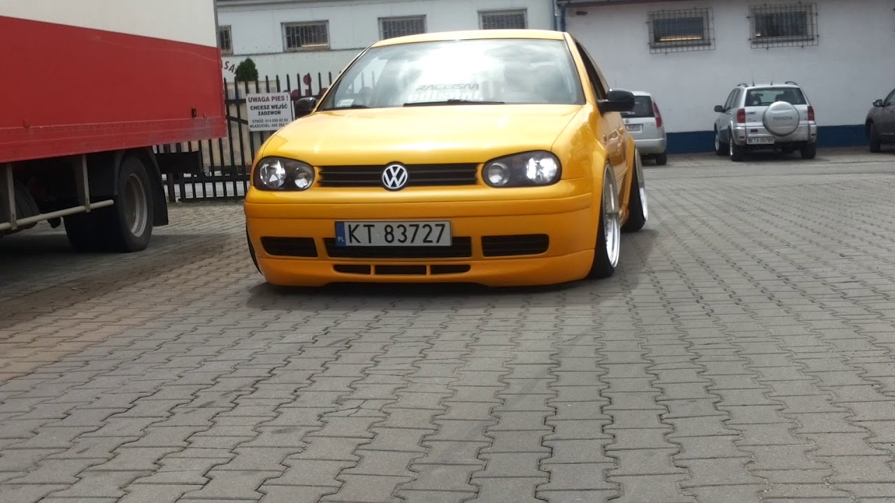 Yellow Golf IV air ride - YouTube