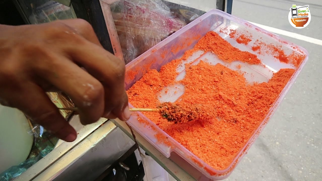 ANEH TAPI ENAK !!! CILUNG TELOR CAMPUR SAYUR BAYEM | YOGYAKARTA STREET ...