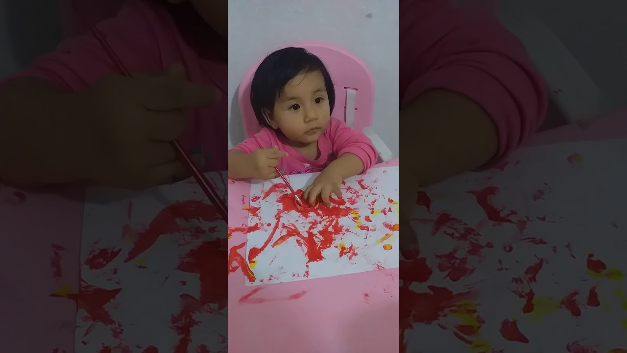 mi bebé pintando - YouTube