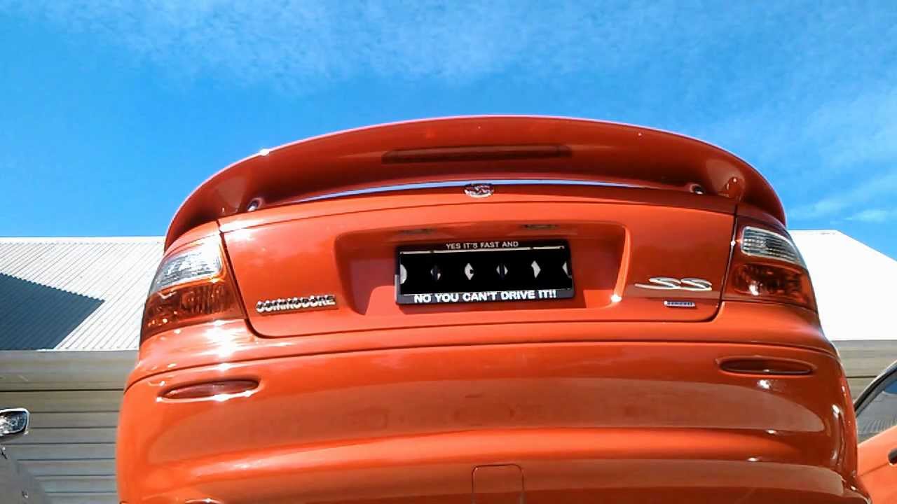 VX SS V8 Commodore Exhaust - YouTube