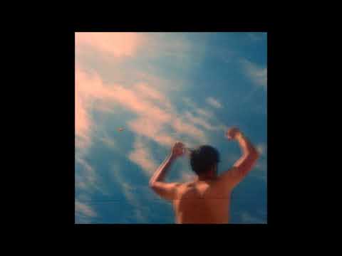 Hello Paris: "The suuunnn (Kllkl)" - YouTube