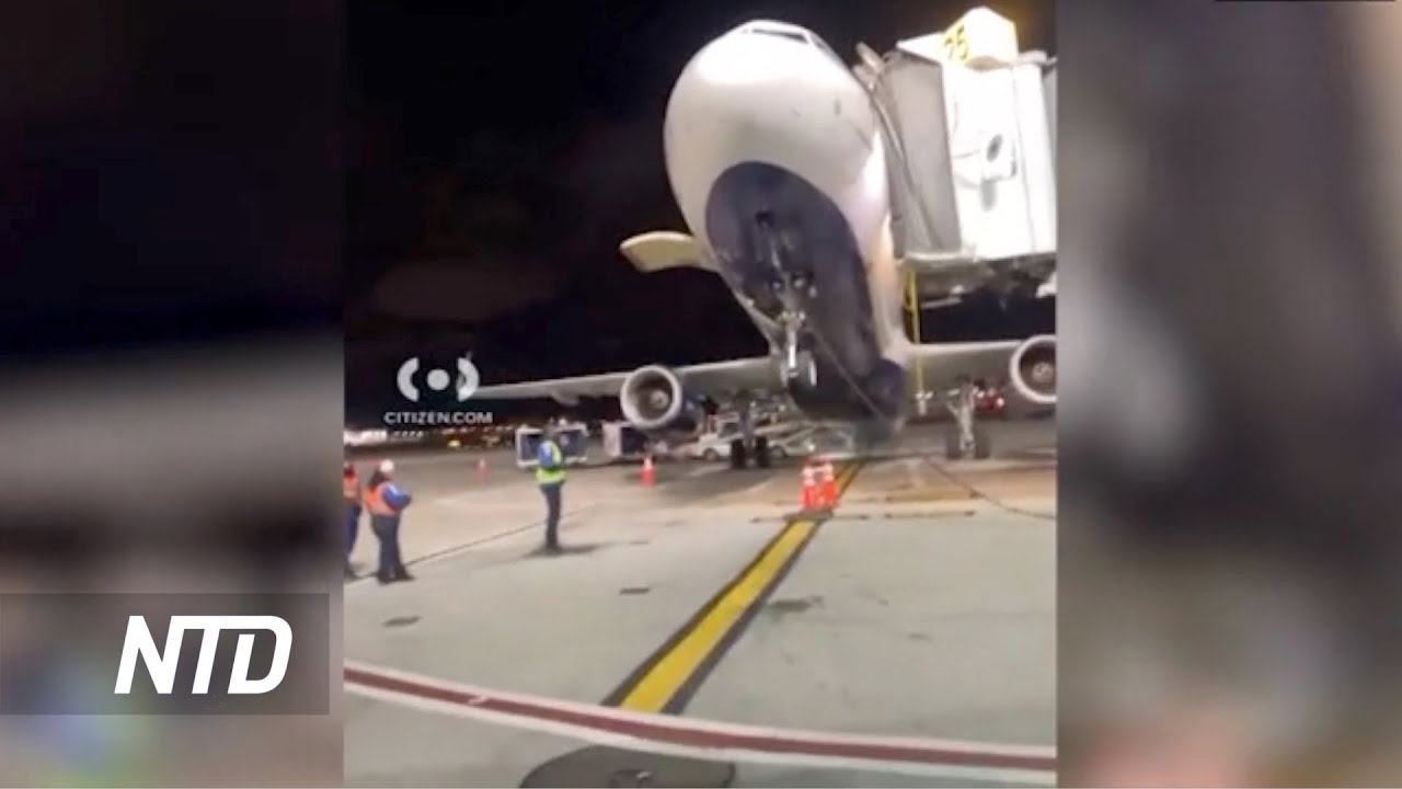 JetBlue Plane Tips Backward as Passengers Get Off at JFK Airport - YouTube