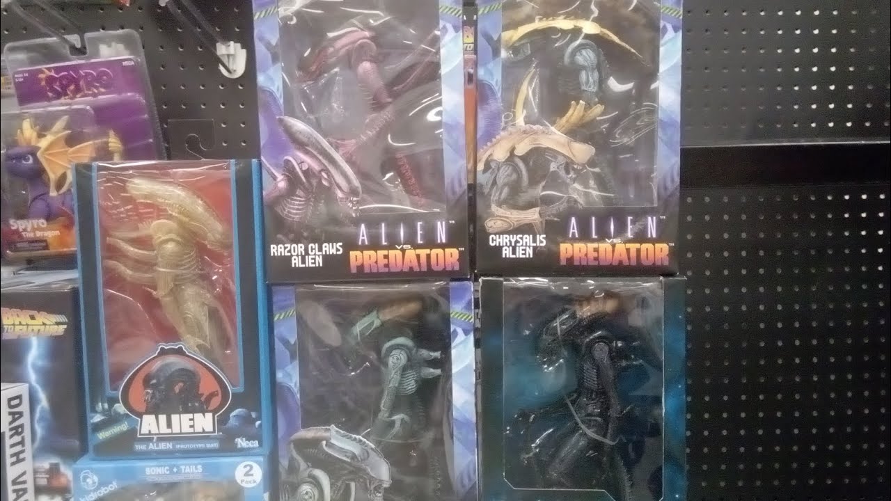 Aliens vs Predator Alien Action Figures At Target - YouTube