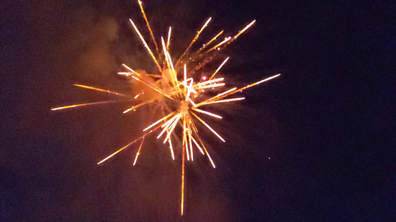 Grand Champion 😁 150 shot Firework 🔥 - YouTube