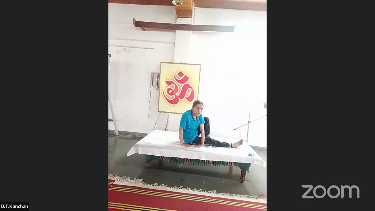 Nisargopchar Ashram free yoga for IDY - YouTube