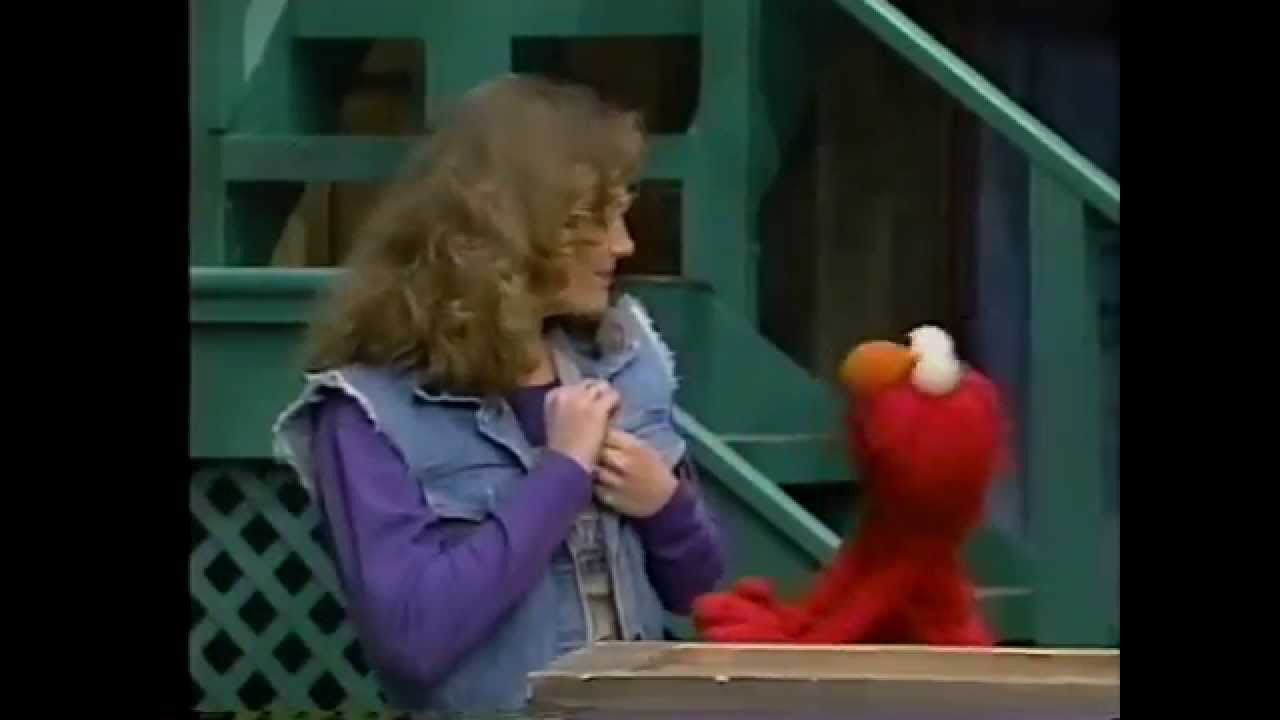 Sesame Street Gina