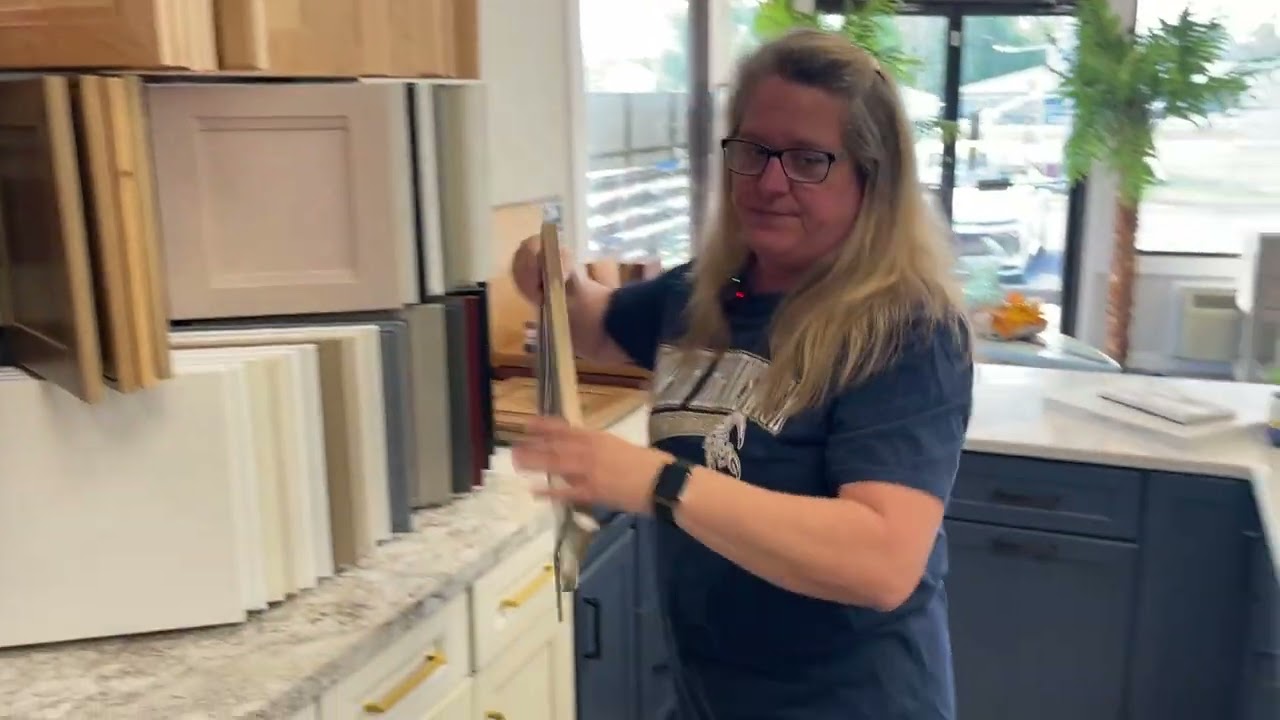 The Best Cabinetry Colors For A Rustic Kitchen Kraftmaid KraftMaid