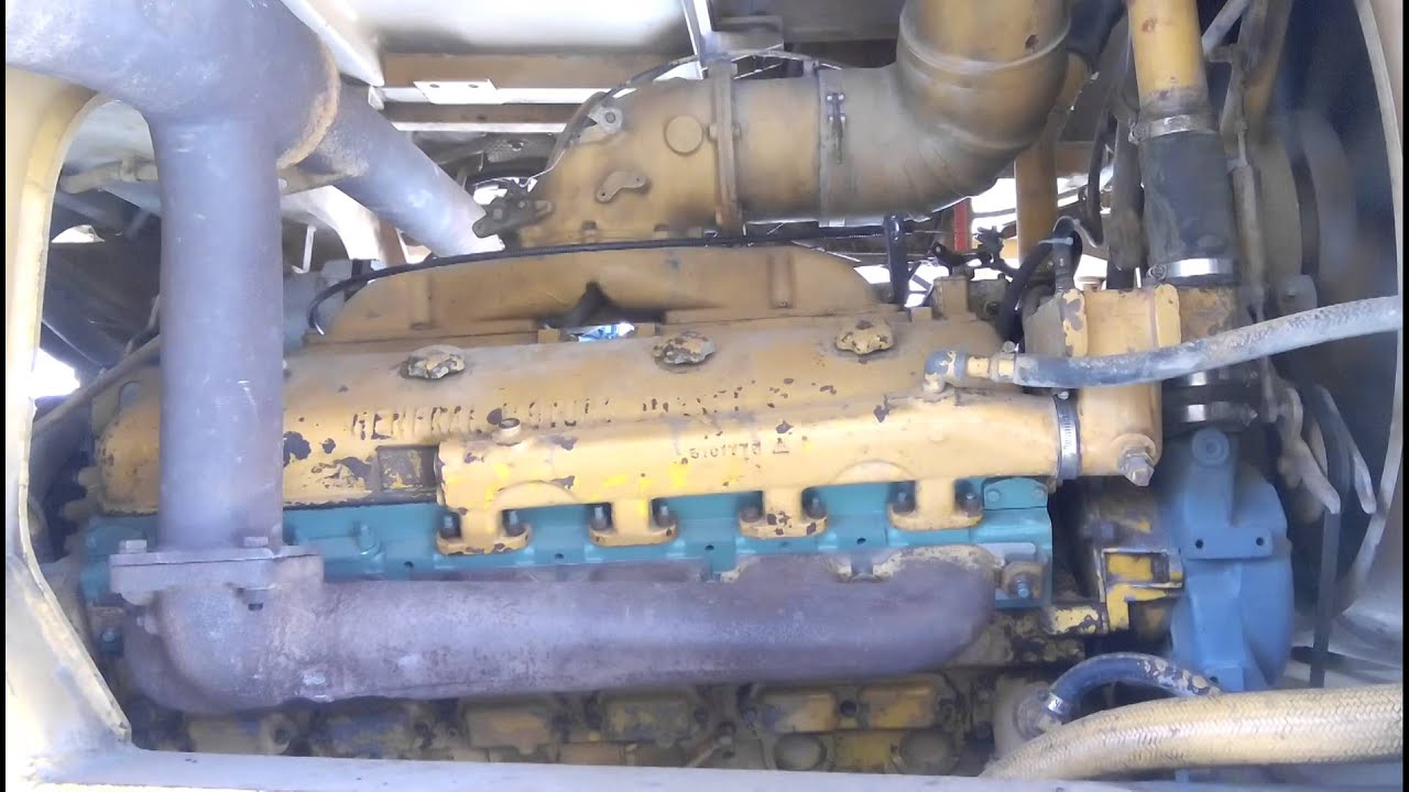 Motor GMC 12v71 Running - YouTube