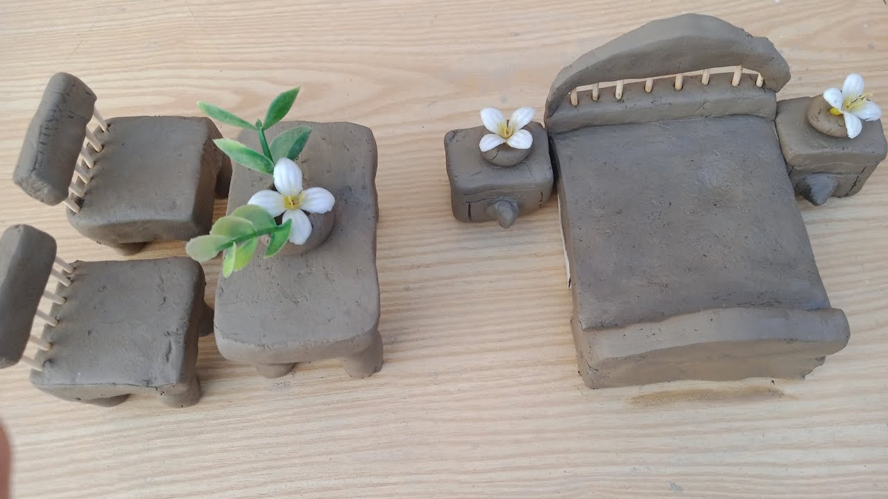 Mitti Ka bed || Mitti Ka Table With Chairs || Mini Village Crafts ...