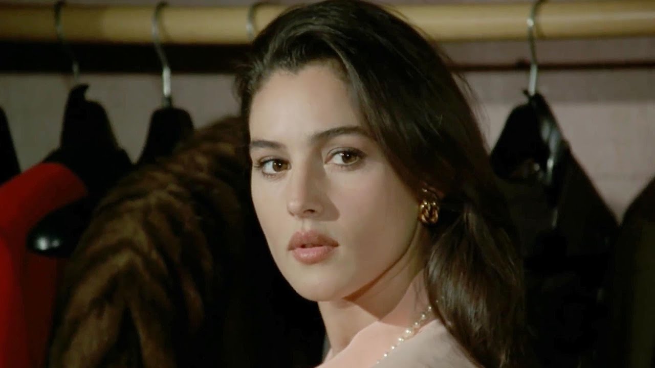 Monica Bellucci - Volevo te - YouTube