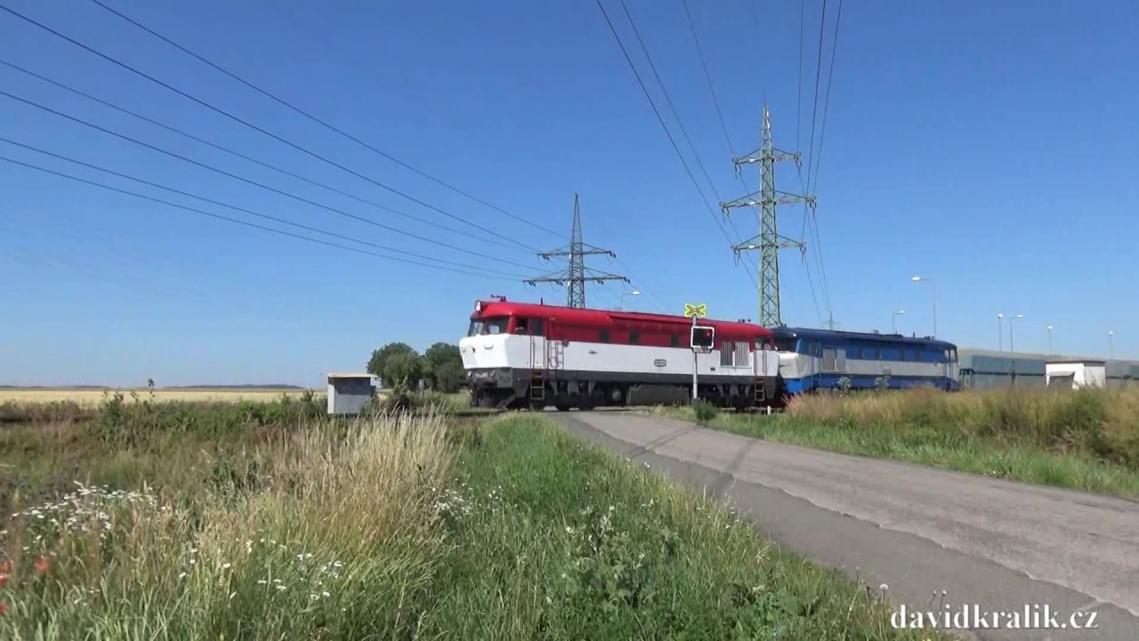 Train / Zug / Vlak - Nákladní fotovlak (Bardotky) - YouTube