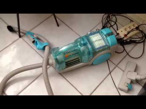 Electrolux Cyclone Power vacuum cleaner - YouTube