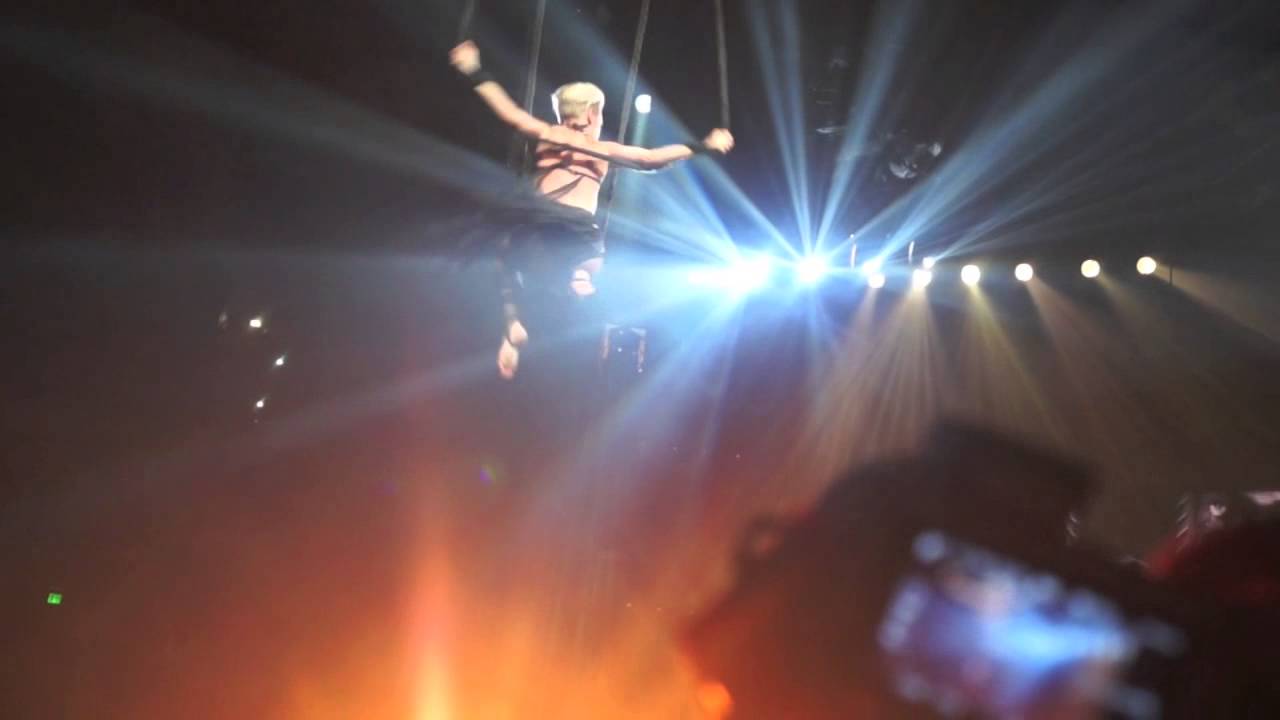 Pink - Try - Nashville 3/1/13 - YouTube