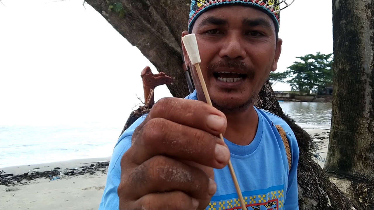 Tutorial cara sumpit Dayak dulu dan cara membuat anak sumpit - YouTube