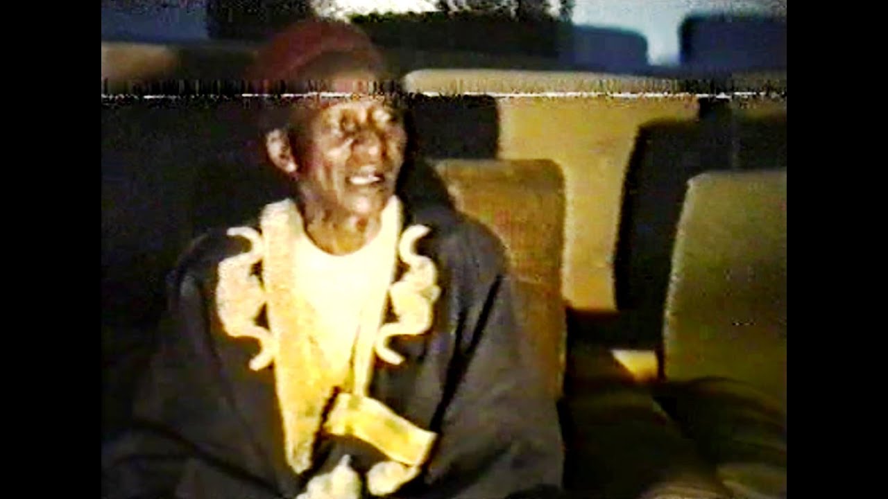 1989 DR SHATA KATSINA WAKAR LAFIYA ZAKI SARKIN DAURA - YouTube