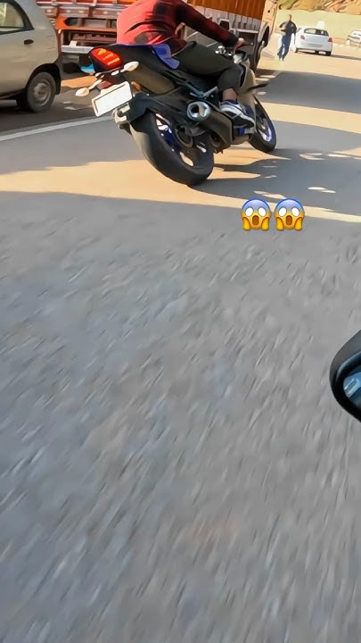 R15 v3 accident hote hote rah gaya #shortvideo #motovlog #youtubeshorts - YouTube