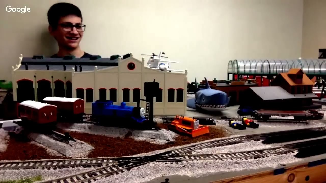 Thomas the Tank Engine HO Scale Train Layout - With Race and Crashes ...