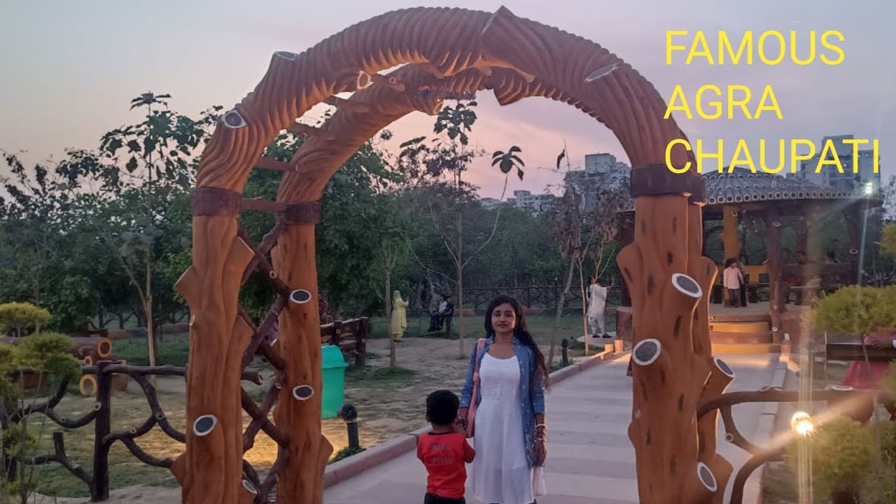 FAMOUS AGRA CHAUPATI।। আগ্রার বিখ্যাত চোপাটি।। - YouTube