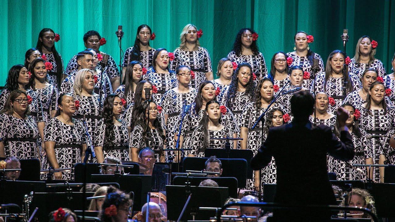 Poly Songbook: Kua Iti Te Marama - Signature Choir - YouTube