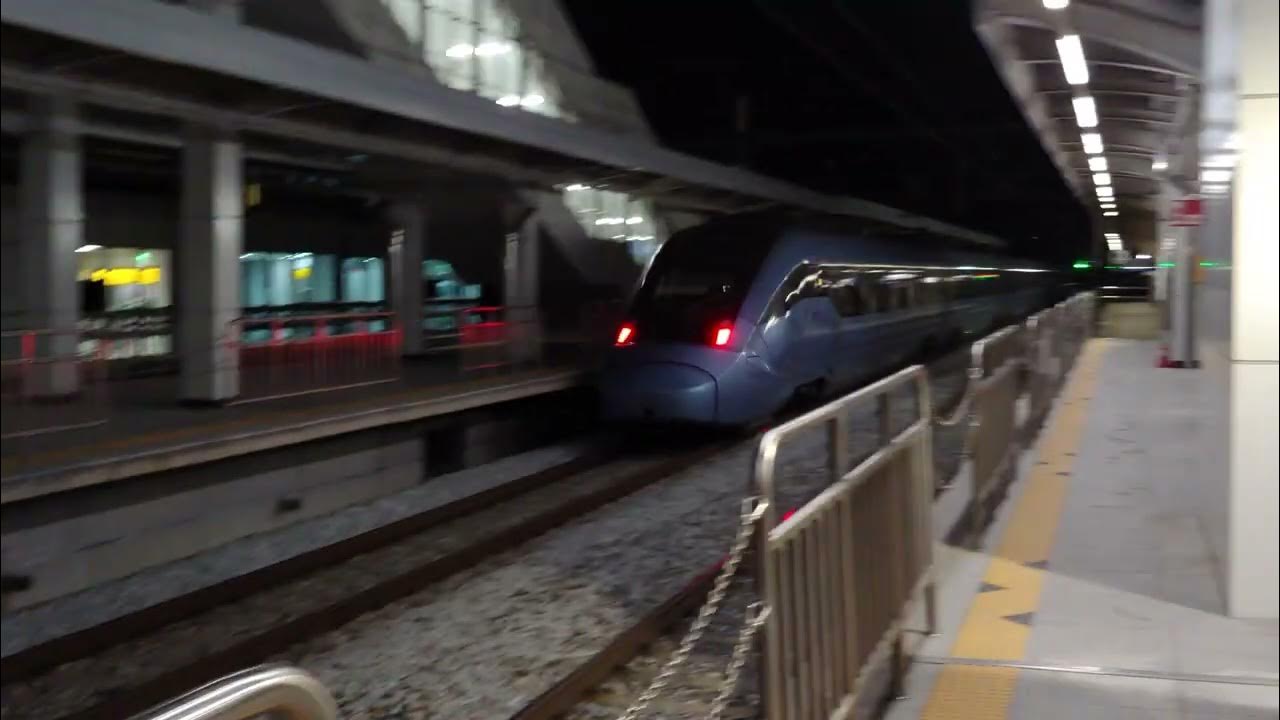 KTX-이음 510호기 서울발 강릉행 열차 지평역 통과 - YouTube