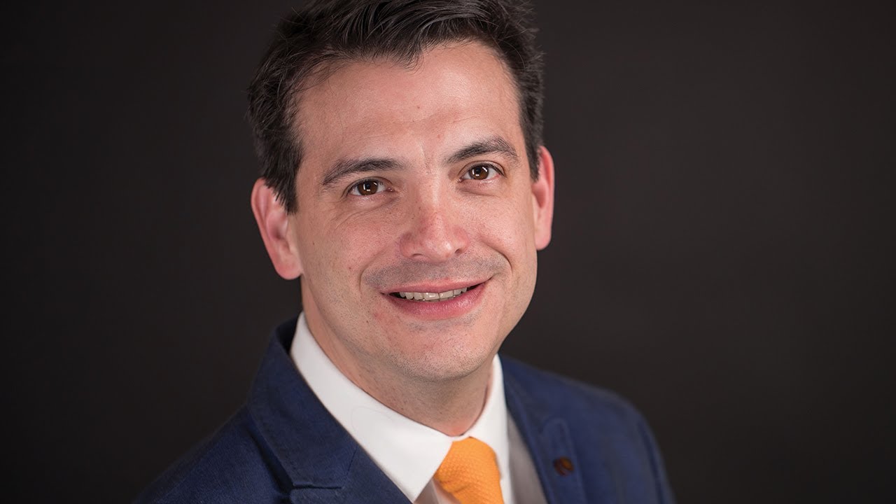 Expert Tips — Dr Marco Brindis — The Strength of Zirconia - YouTube