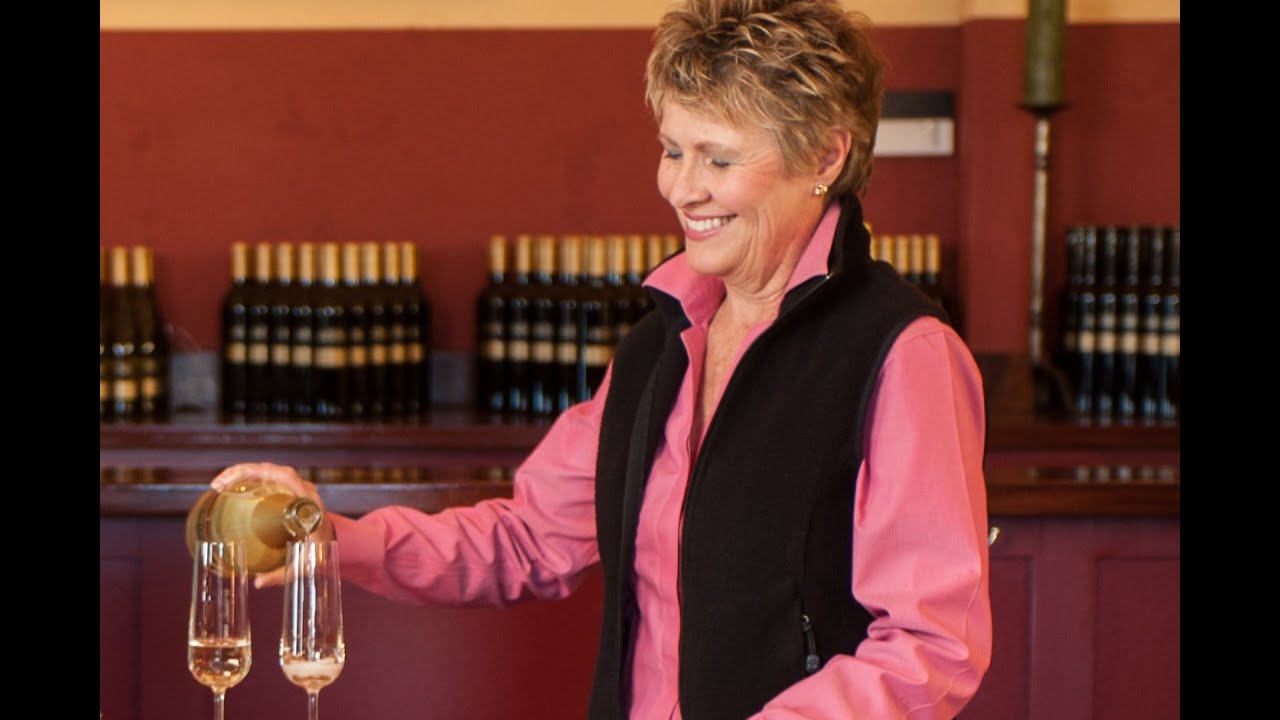 Sparkling Discoveris Vicky Farrow Amista - YouTube