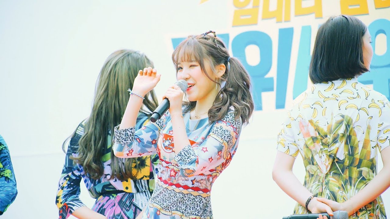 버스터즈(Busters) - 포도포도해(Grapes)@180708 청계천광장 [4k Fancam/직캠 - YouTube